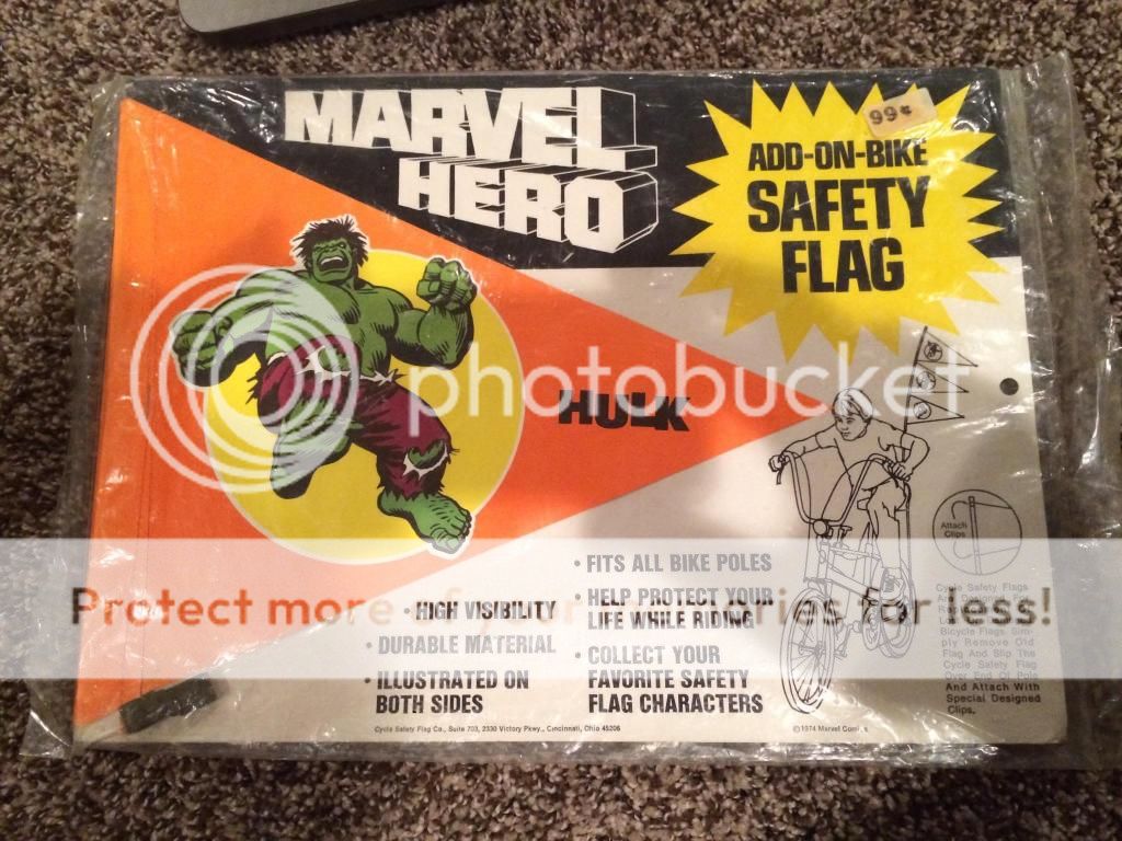 Hulk Bicycle Safety Flag 1974 | The Incredible Hulk Collector